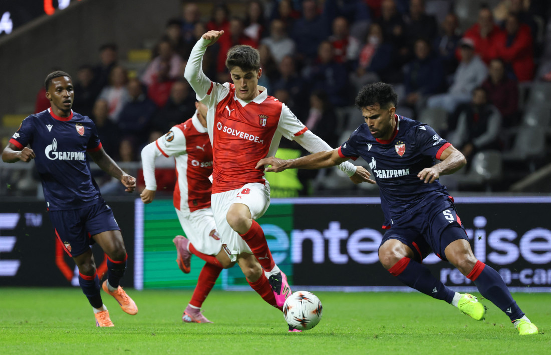 Grmelo "Kosovo je Srbija" na meču Zvezde i Brage - Ovo niste primetili ...